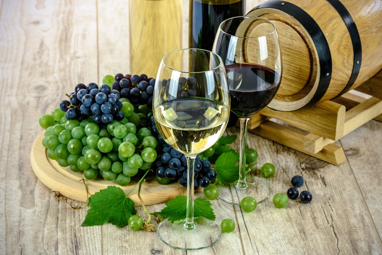 Reconnaître les couleurs du vin : astuces pour bien choisir